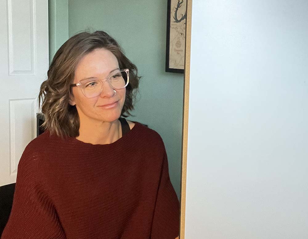 Part 1: What is the Difference Between Therapy and Coaching – Lighting the Path